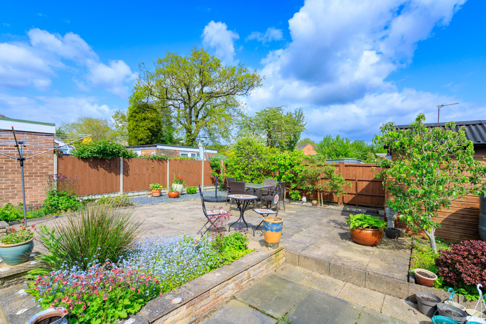 - Houses for Sale Leicester & Loughborough